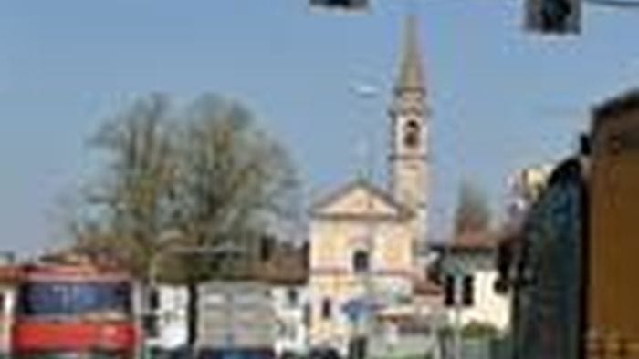 Stop ai camion sulla via Emilia