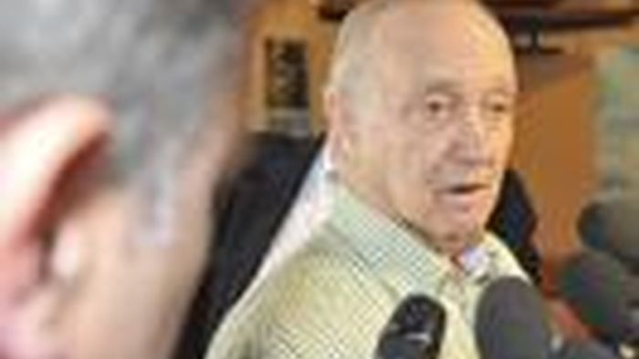 Parlano Mario Cattaneo e il figlio: guarda i video