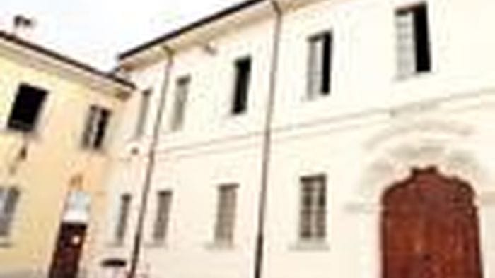 Prima i banchetti rosa, poi gli insulti a Maria Cristina Vitale