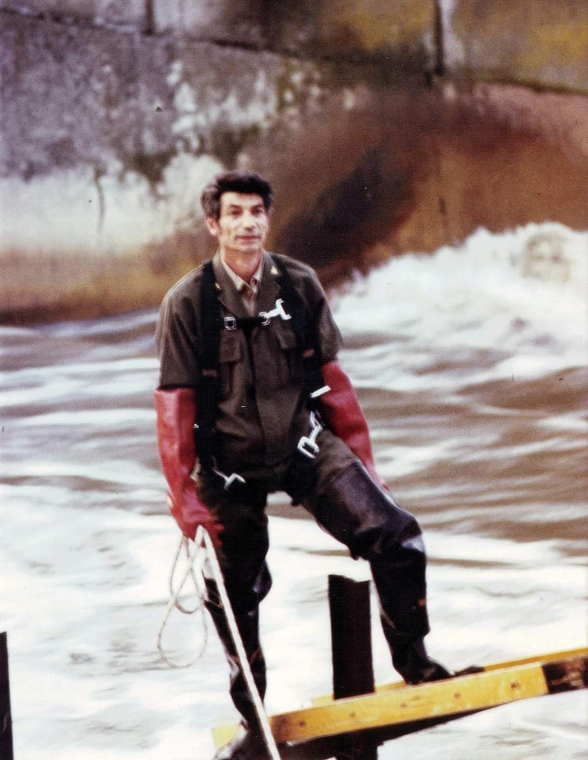 Sant’Angelo, addio “Cechino”, vigile del fuoco e fondatore della Croce ...