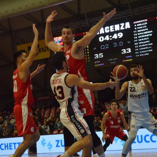 BASKET L’Assigeco continua il “tour de force”, la Robur et Fides torna ...