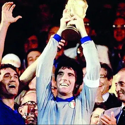I 60 anni di “zio” Bergomi: da Settala al “Bernabeu”, sempre con la ...