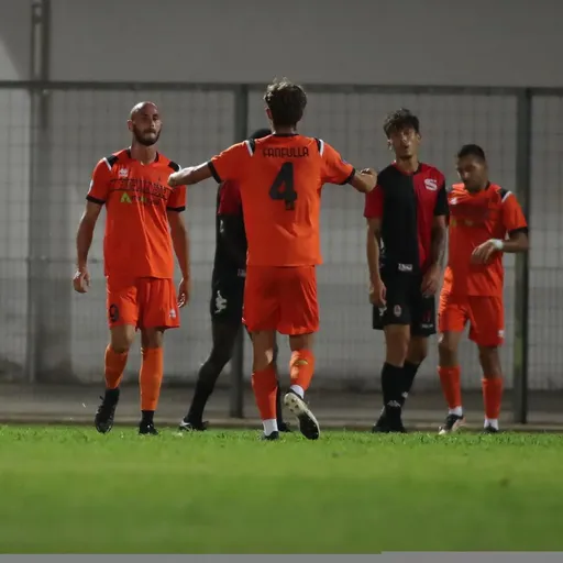 CALCIO Cocuzza in gol alla “Dossenina” applaude il Fanfulla e il Sant ...