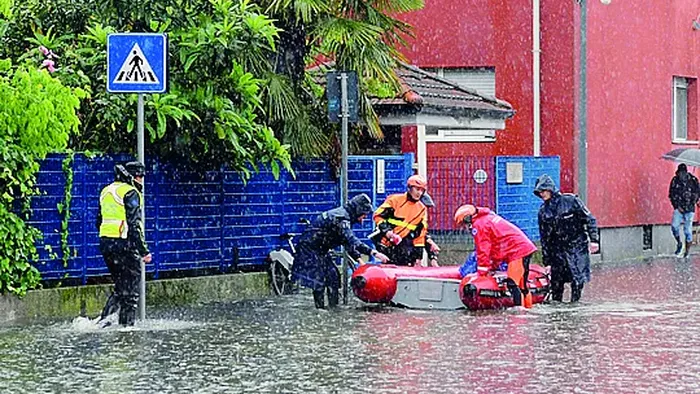Nuova ondata di maltempo in Lombardia, da mezzanotte scatta l’allerta rossa per Milano - Cronaca