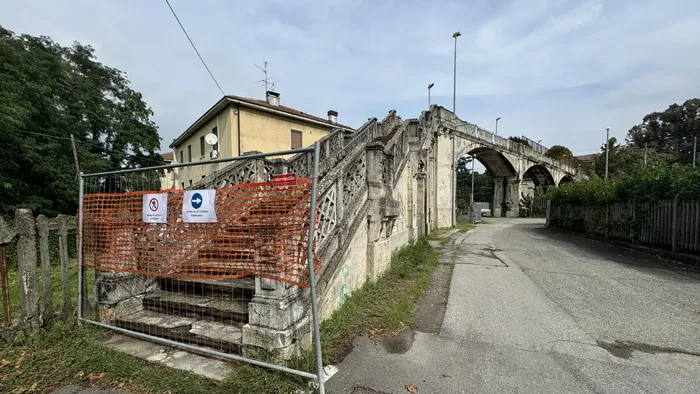 Codogno: chiusa dopo 104 anni la storica passerella sopra la stazione