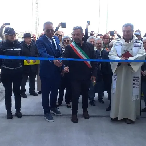 Cerro: inaugurato il supermercato di Riozzo