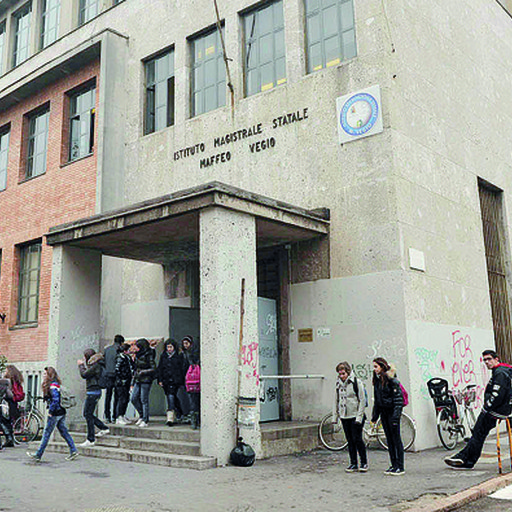 Gli studenti del Maffeo Vegio senza assicurazione non potranno andare ...