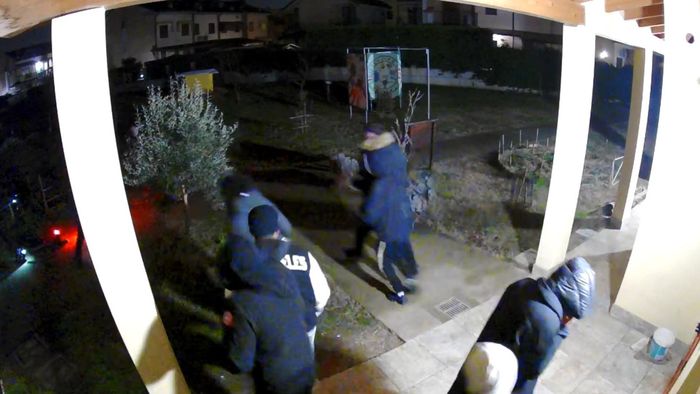 Lodi: baby gang tenta il quinto assalto alla sede di Sanfereorto