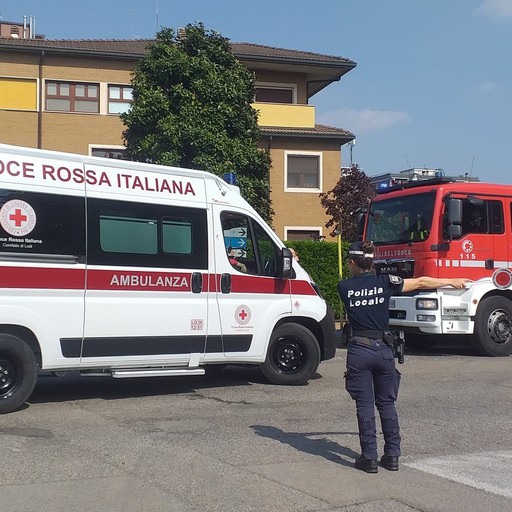 Schianto tra un suv e un pullman con 20 persone a bordo tra Melegnano e ...