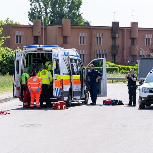 Resta ricoverato a Bergamo con fratture multiple il 15enne di Cerro al ...