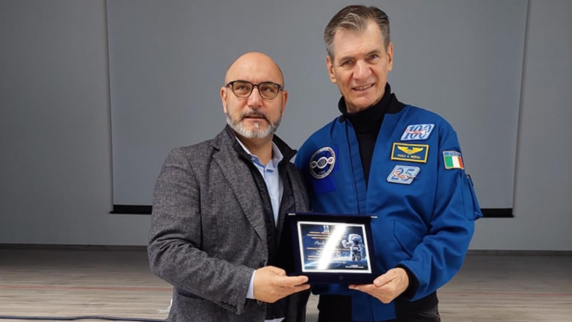MEDIGLIA L’astronauta Paolo Nespoli è “atterrato” tra gli scolari a ...