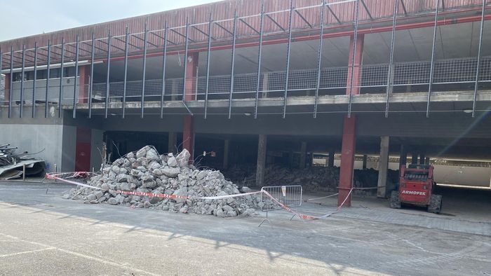 LODI Un cumulo di macerie al centro commerciale di via Grandi - Cronaca